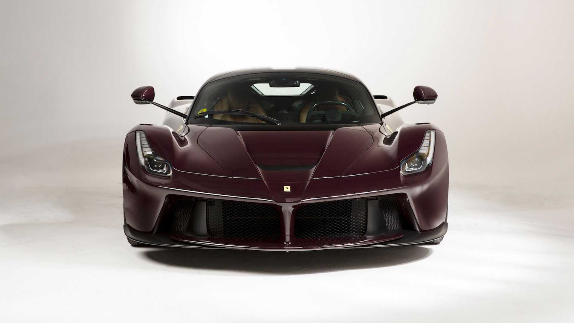 Ferrari LaFerrari com cor única vai a leilão | Automais