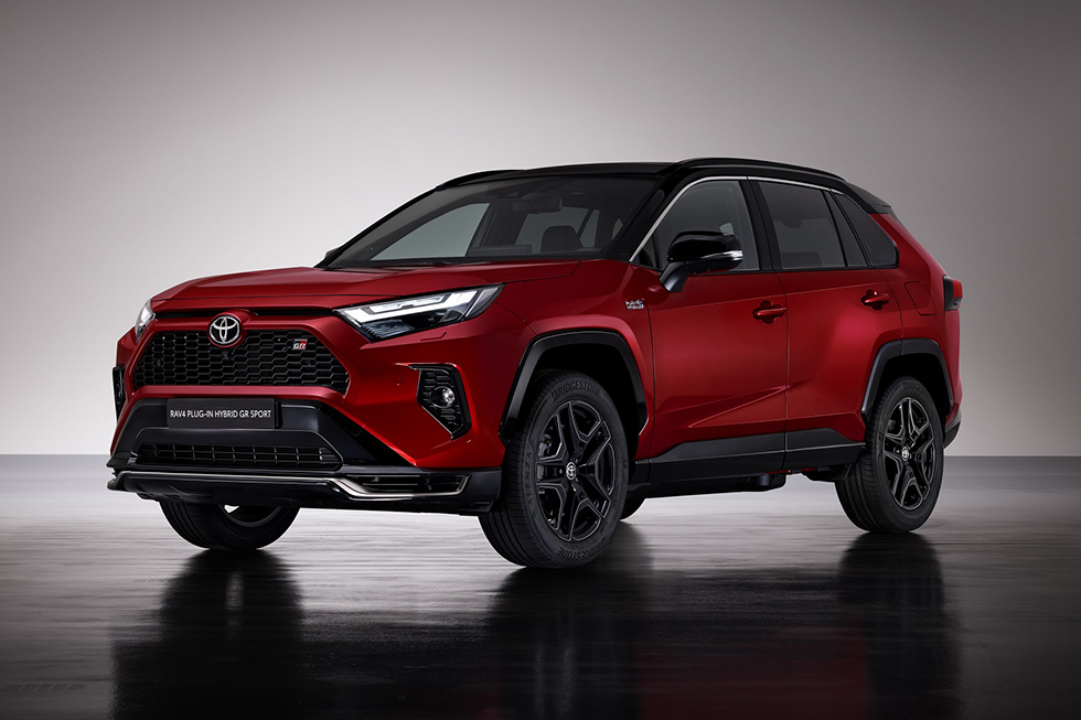 Toyota RAV4 vai passar a incluir uma versão GR Sport de visual mais ...