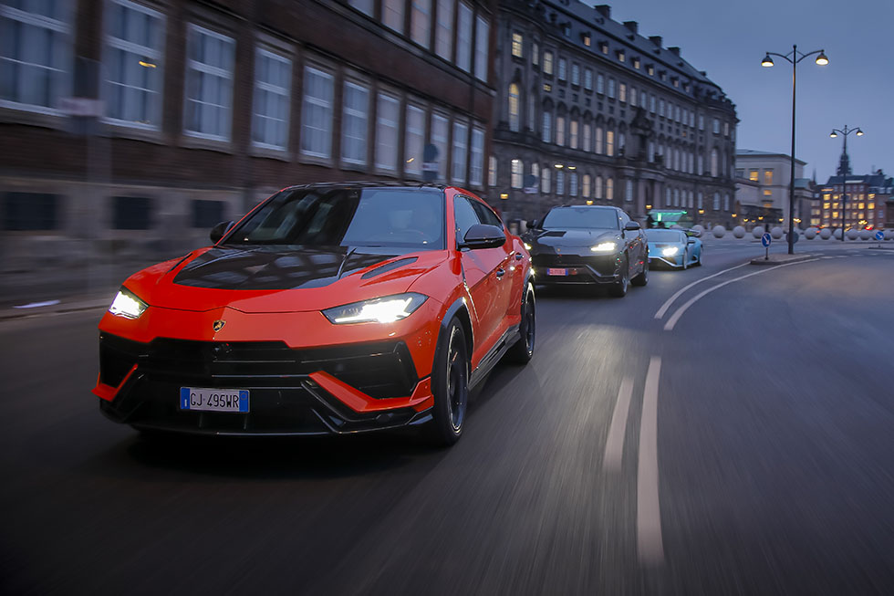 Caravana de modelos da Lamborghini em tour pela Escandinávia | Automais