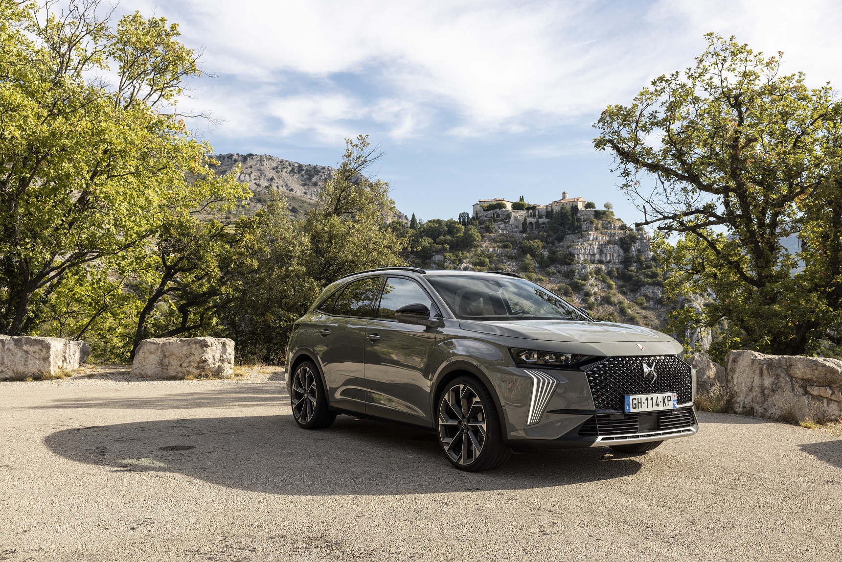 DS 7 E-TENSE 4X4 300 Opera – Ensaio Teste | Automais