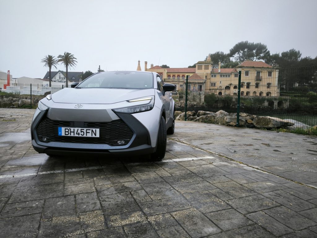 Novo Toyota C-HR PHEV: Primeiras impressões | Automais